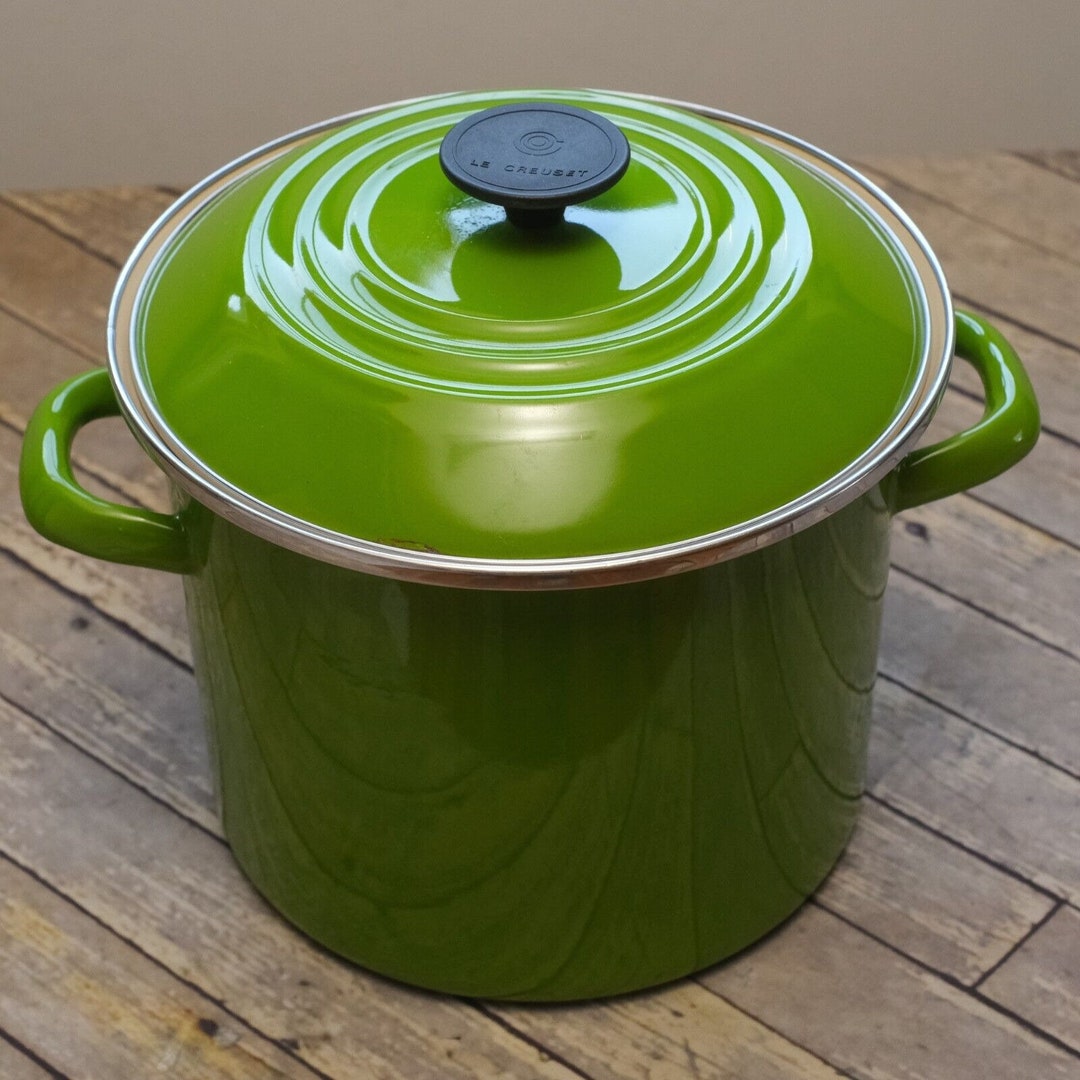 LE CREUSET Enamel on Steel Stock Pot 8 Quart With Lid Lime Green - Etsy
