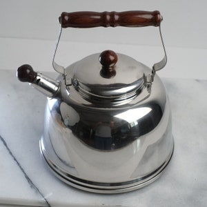 FARBERWARE Tea Kettle Pot 753 2.5 Quart Lid and Whistler Stainless ...