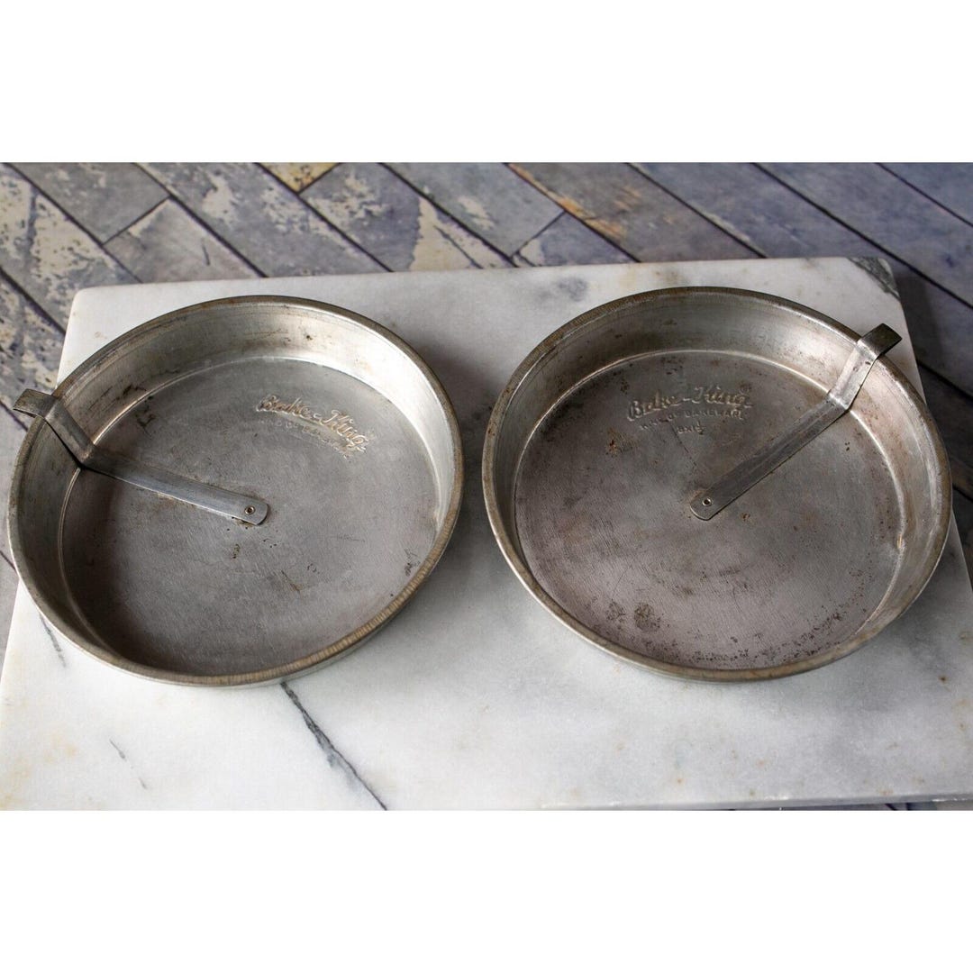BAKE KING Aluminum Cake Pan Round Easy Release Slider 8"-set of 2 ...