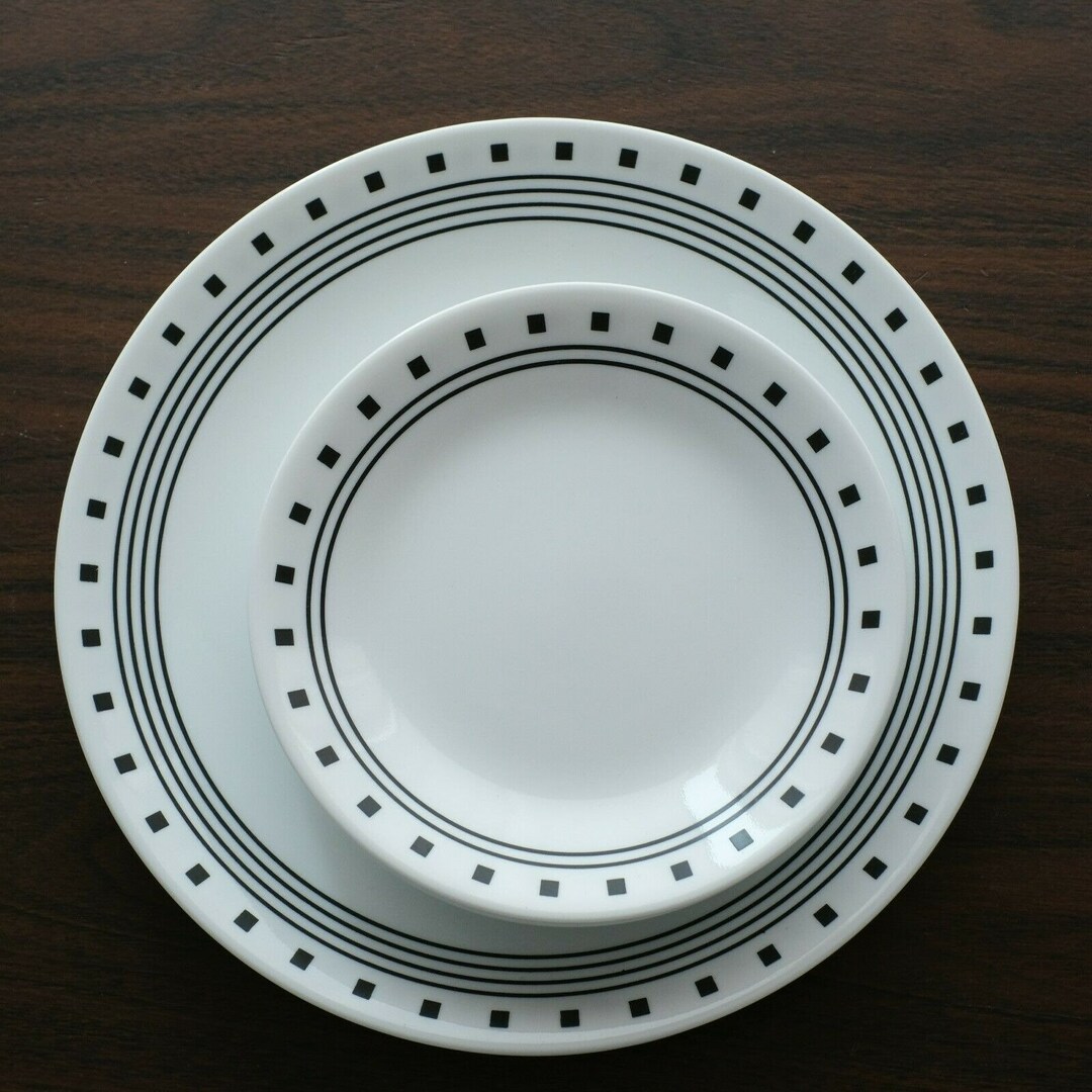 CORELLE Vitrelle City Block 12 Pieces Black White 4 Dinner and 8 ...
