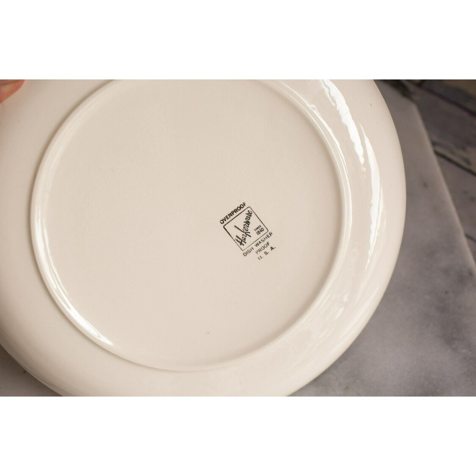 Vintage HARKERWARE Sage Green Ivy Wreath Round Serving Plate or Platter ...