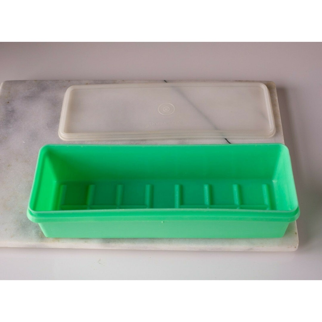 Vintage TUPPERWARE Green Celery Keeper Crisper Container 892-3 With Lid ...