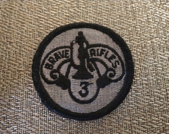 3 Brave Rifles - Etsy