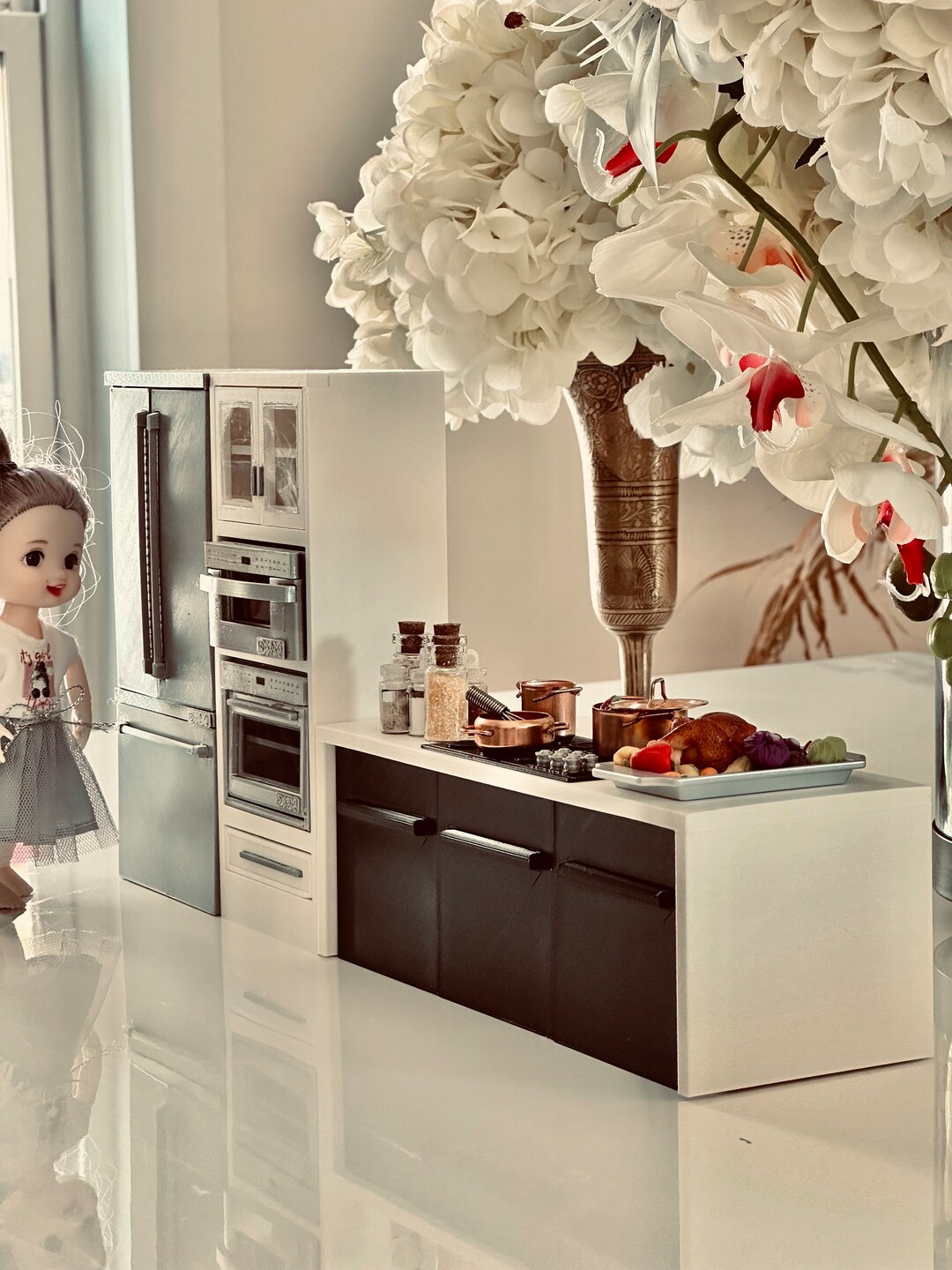 1:12 Scale Big Miniature Kitchen Island With Waterfall Countertop. (in ...