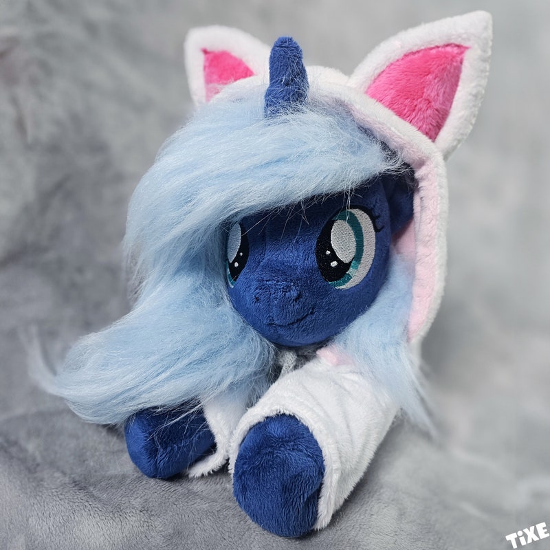 Princess Luna - Etsy
