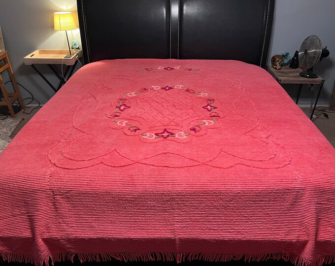 Bright Pink Cotton Chenille Bedspread Lattice Work Florals Design Full ...
