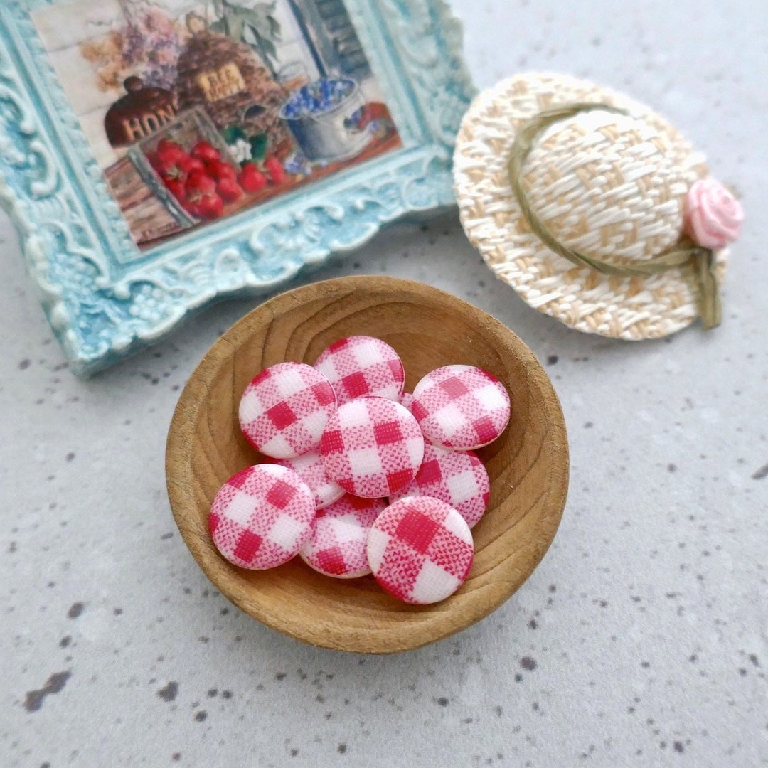 Plaid Red Buttons, 12mm 1/2 In. - Faux-fabric Red & White Checker ...