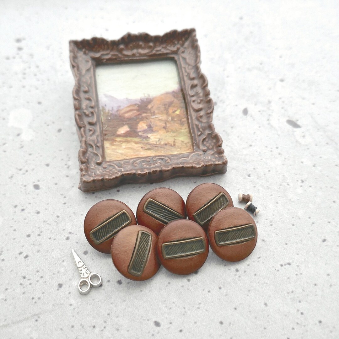 Golden Brown Leather Shanks, 18mm .71 In. - Curved Leather Buttons W ...