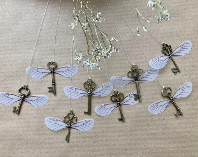Large Flying Keys Antique Bronze, Unique and Handmade Beautiful Set ...