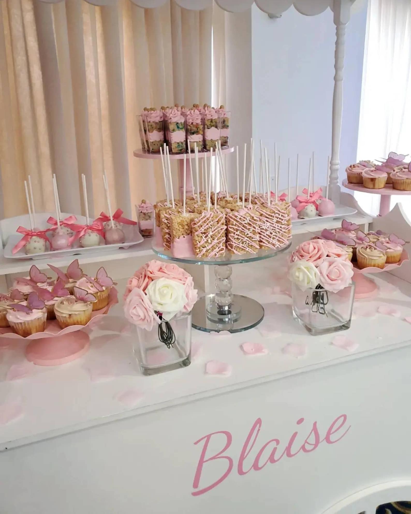 Beautiful Dessert Table Setups - Etsy Canada