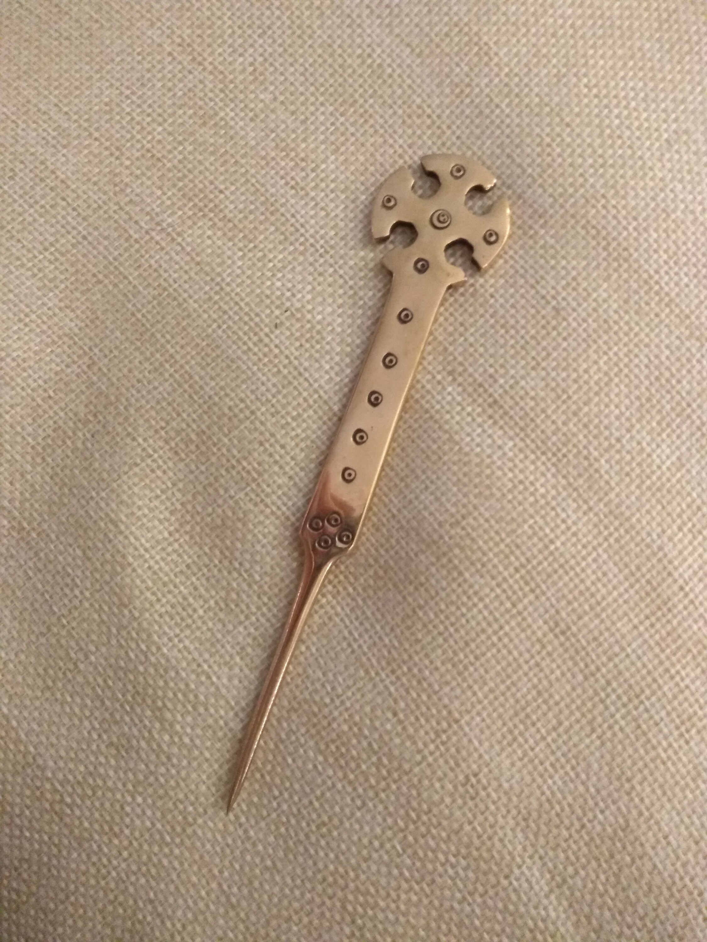 Saxon Pin, 7th Century, Breach Down, British Museum No. 1855,0521.1 ...
