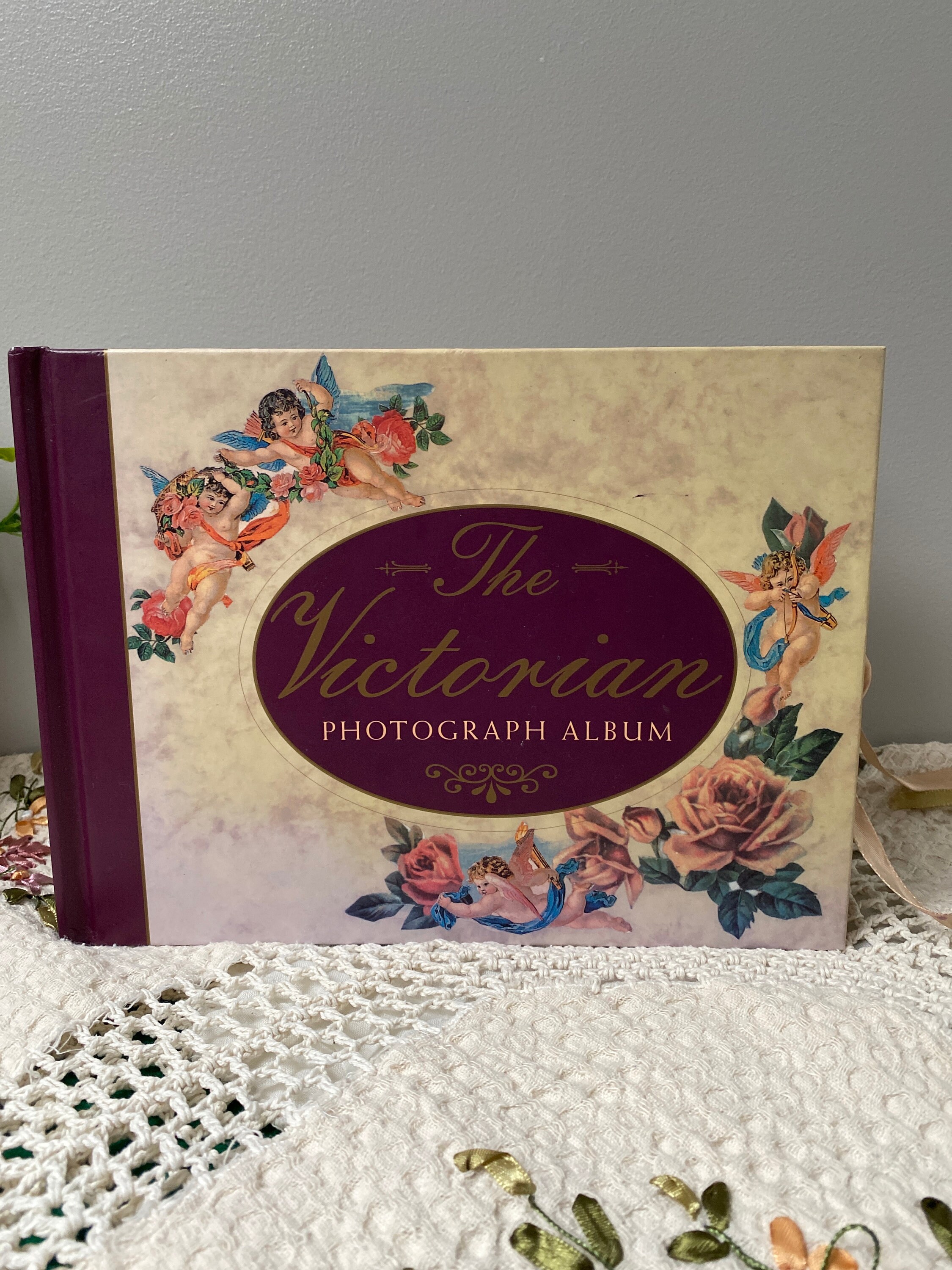 The Victorian Photograph Album Victorian Decorated Photo Album 1995 ...