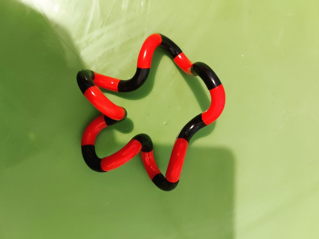 Black and Red Spiral Fidget Toy - Etsy