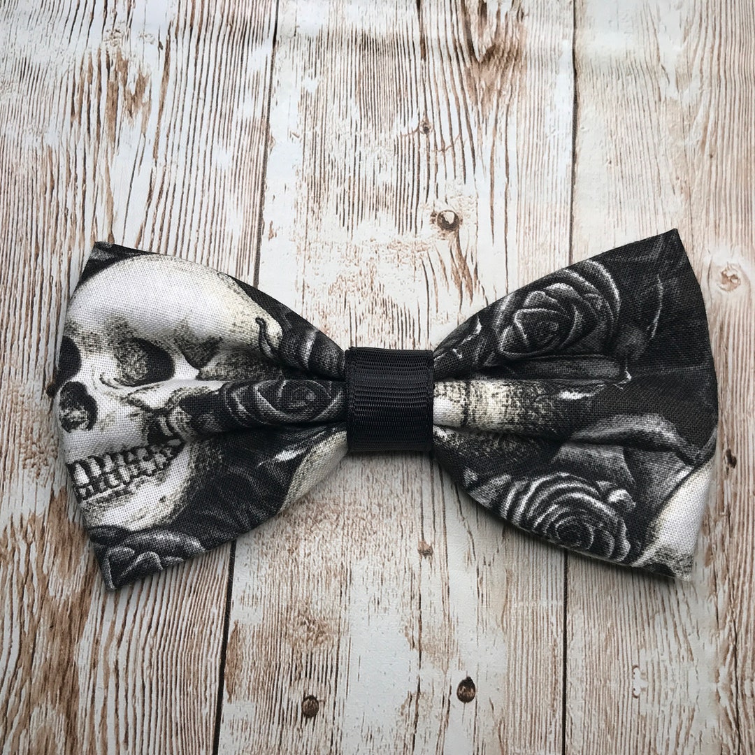 Roses and Skulls Hair Bow, Black & White Skulls With Black Roses Pet ...
