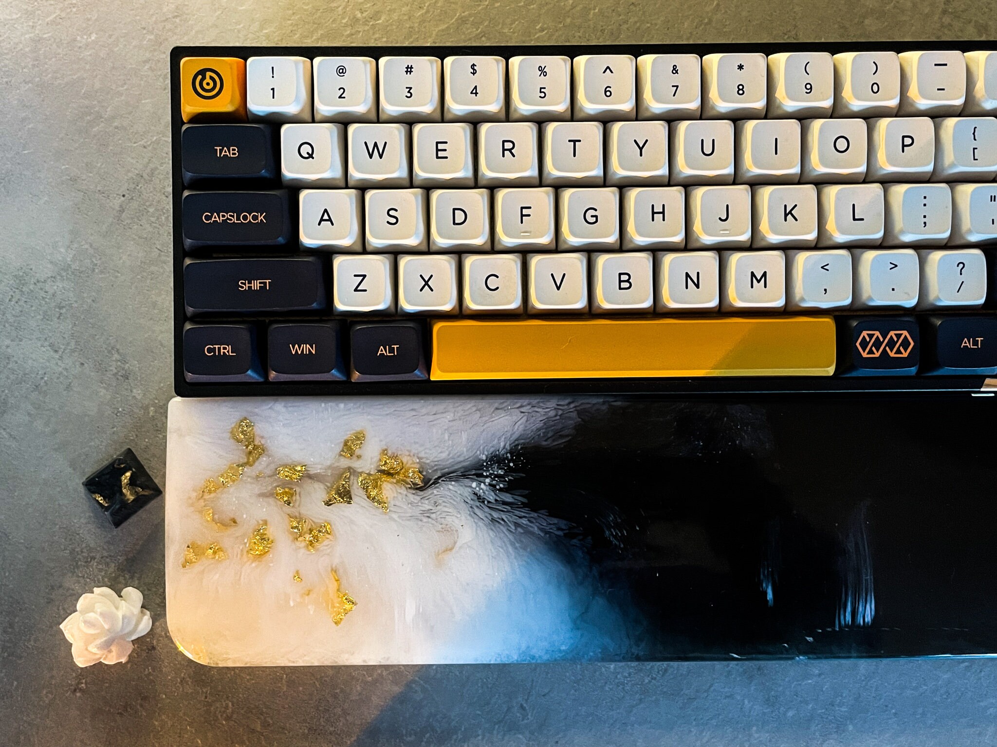 Mechanical keyboard Black Rosewood & Alumilite resin keyboard wrist ...