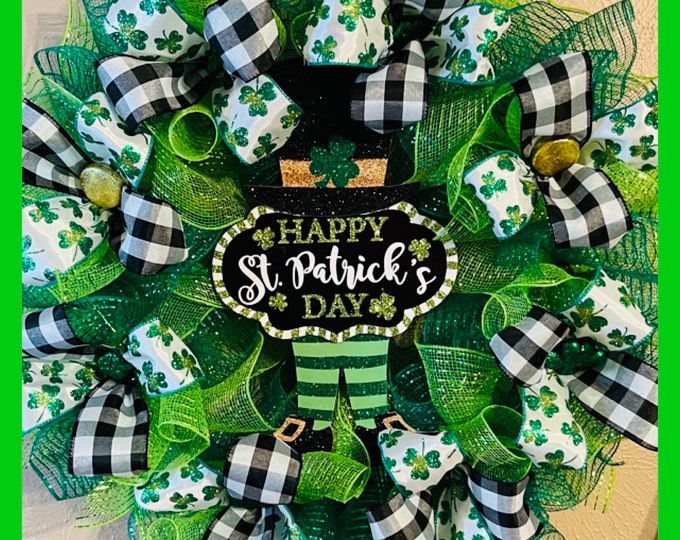 Happy St Patricks Day, Large Wooden Door Sign, Door Hanger, Farmhouse ...
