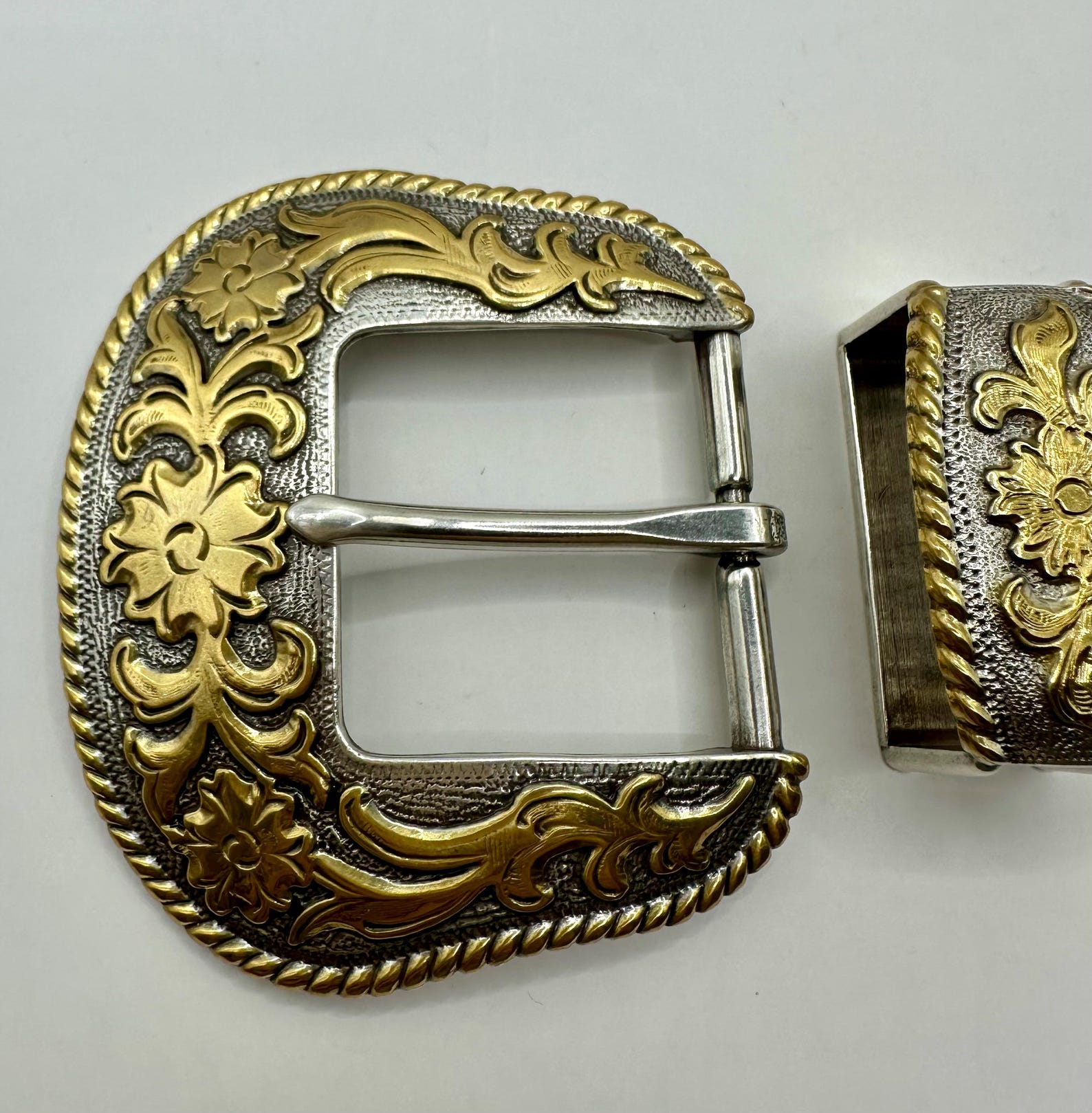 Classic Western 3 Piece Belt Buckle Set, Floral and Vine Design, Cowboy ...