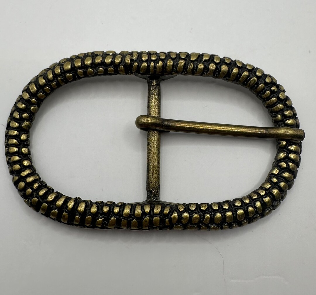 Wide Oval Centre Bar Belt Buckle Textured Snakeskin Abstract ...