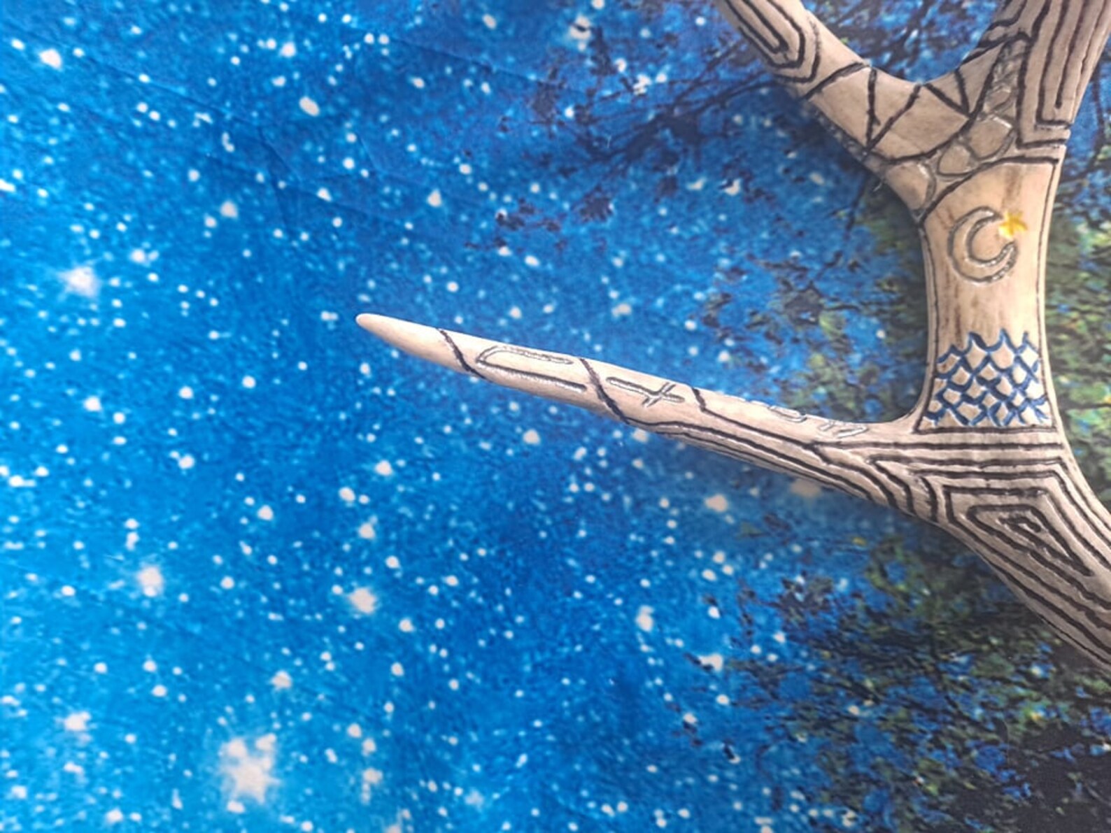 Hugin and Munin Rune Antler - Etsy UK