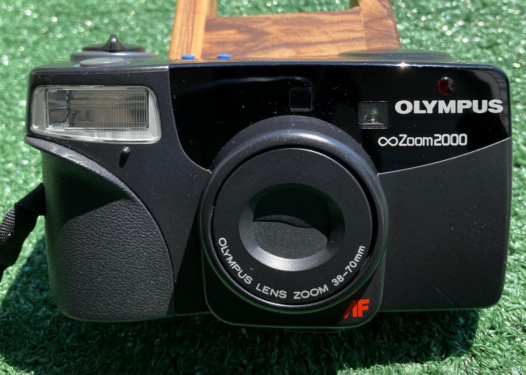 Vintage Olympus Infinity Zoom 2000 38-70mm 35MM Film Camera Made in ...