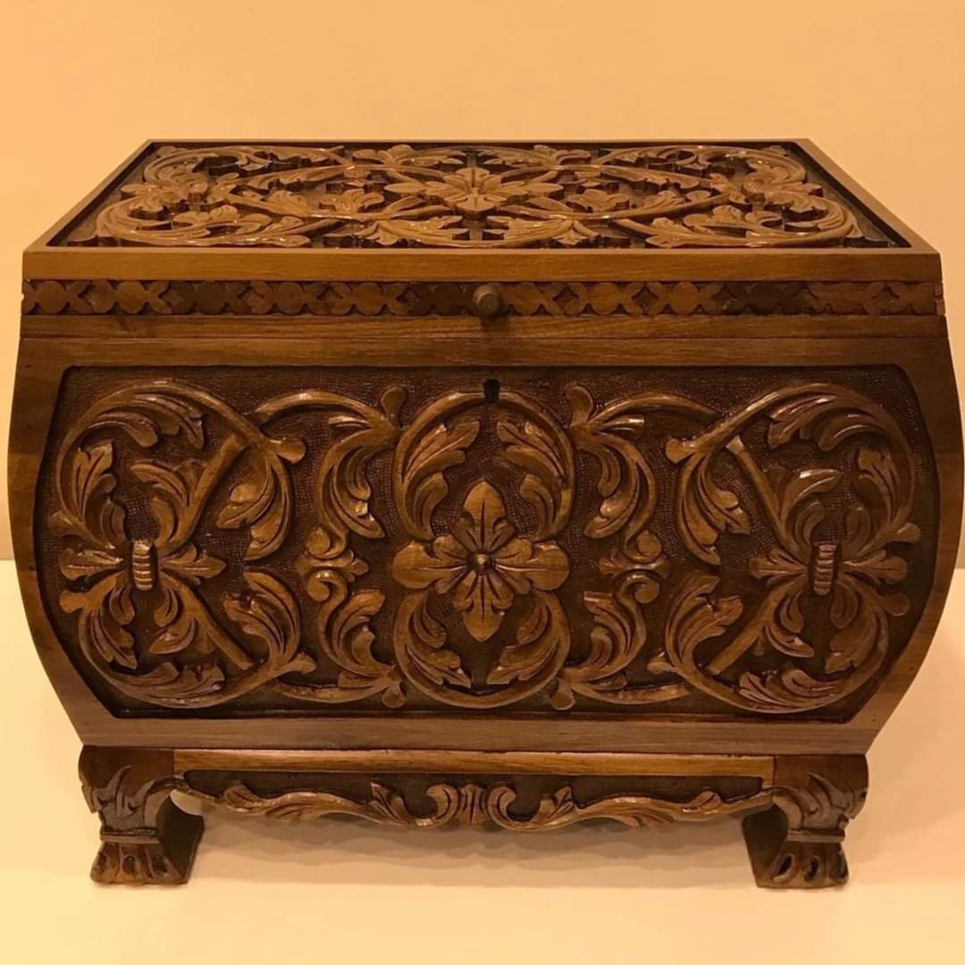 Hand Carved Trunk Coffee Table, Walnut Wood Ottoman Storage Chest With ...