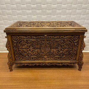 Hand Carved Storage Chest&box, Walnut Wood Trunk Coffee Table - Etsy