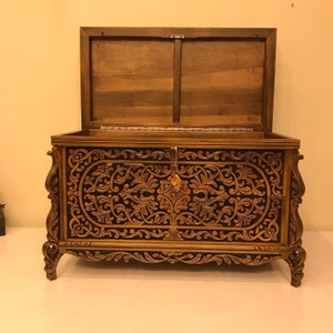 Hand Carved Storage Chest&box, Walnut Wood Trunk Coffee Table - Etsy