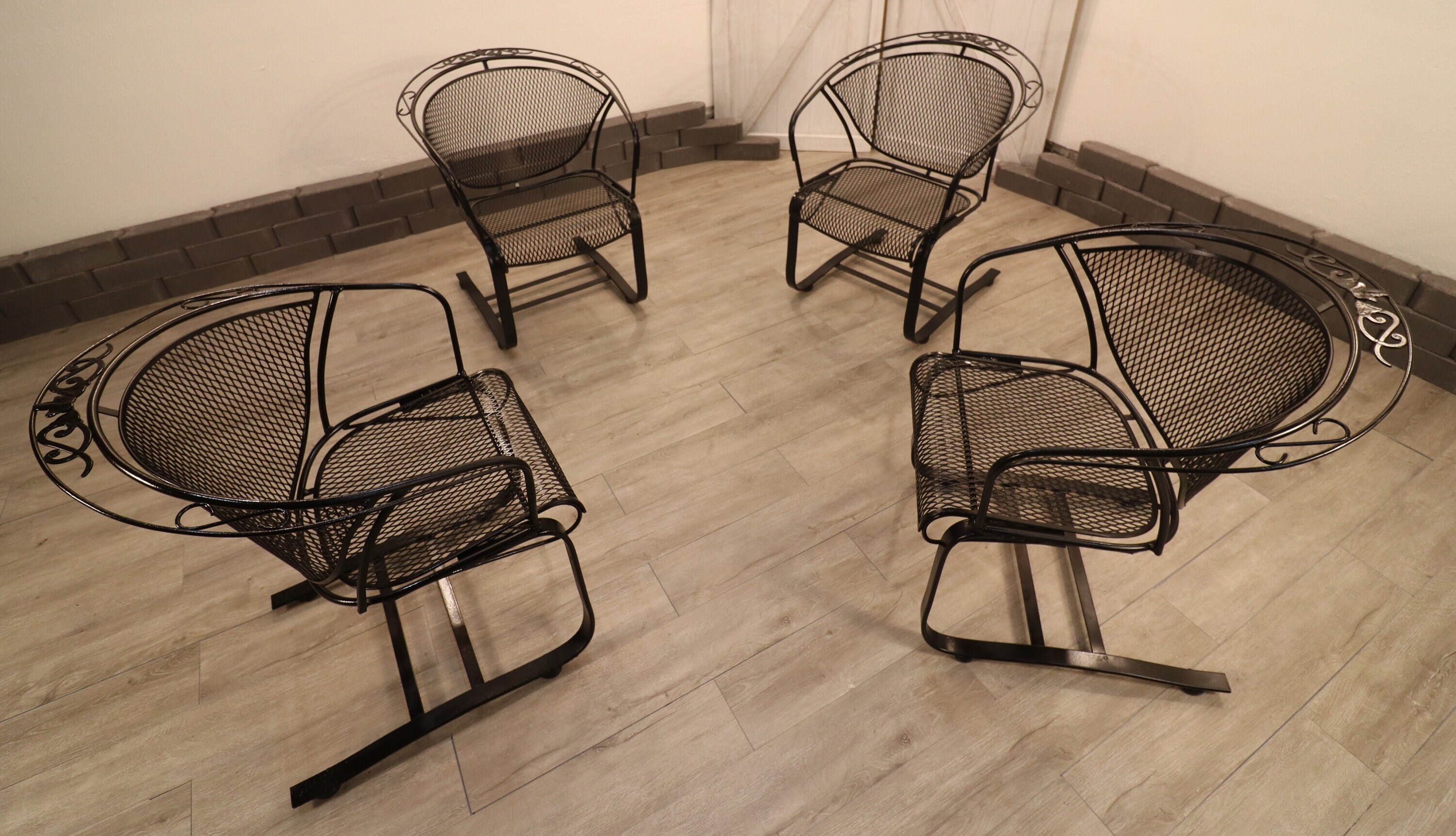 Woodard barrel chair store