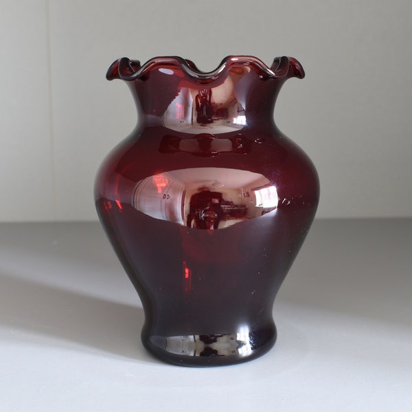 Ruby Red Vase - Etsy