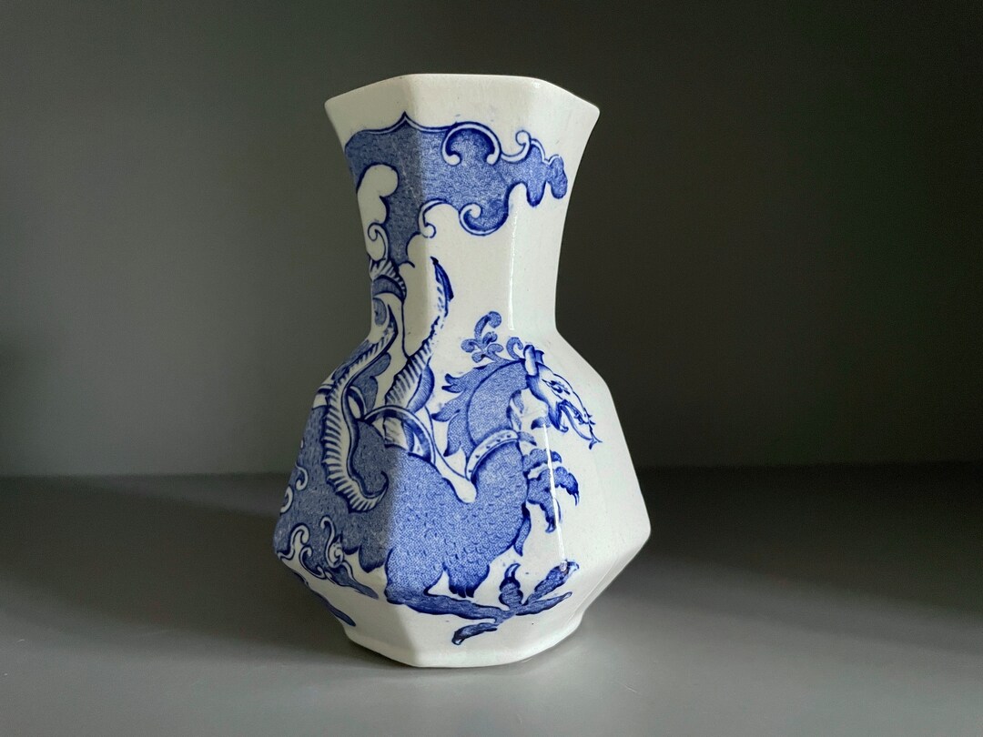 Mason's Patent Ironstone Blue Dragon Octagonal Hydra Vase, Antique ...