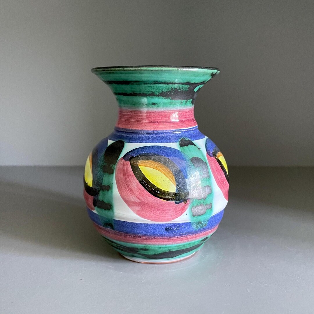 Tintagel Pottery Vase, Yellow Dragon’s Eye Pattern, Small Posy Vase ...
