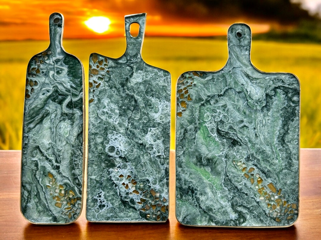 Cheese Board Green, Charcuterie Board Epoxy Resin Board Handmade ...