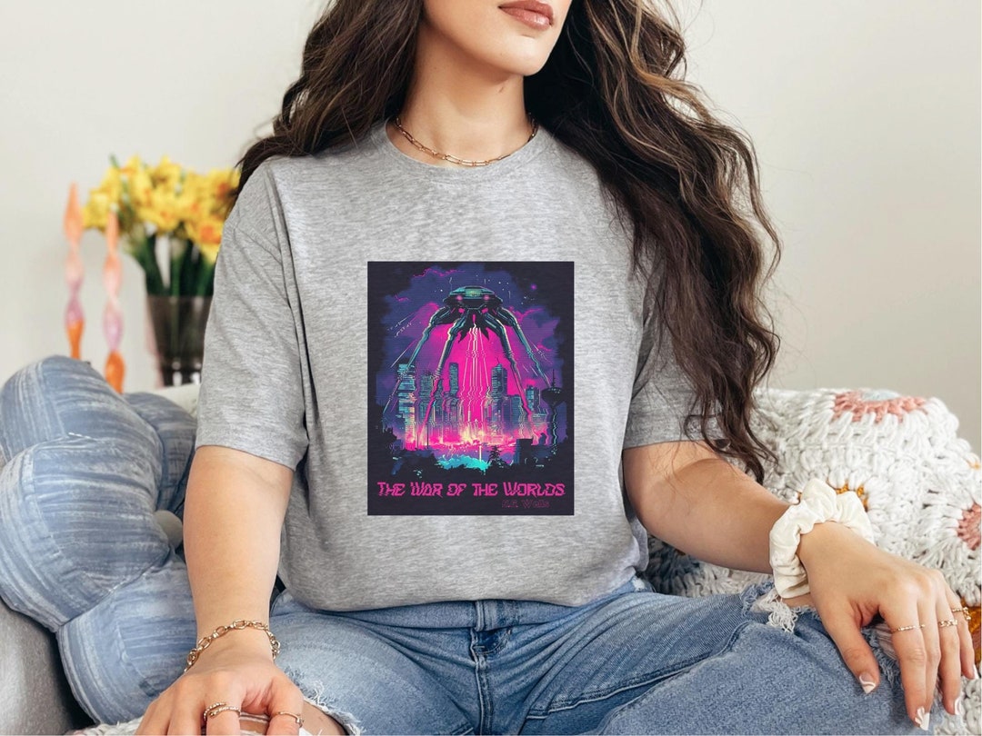 Vintage Synthwave Book Shirt, 80s Synth War of the Worlds T-shirt, HG ...