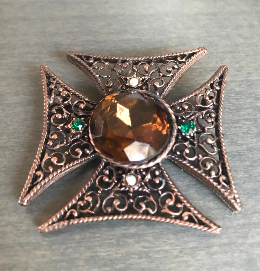 Vintage Maltese Crest Open Filigree Brooch in Antique Gold Tone Hand ...