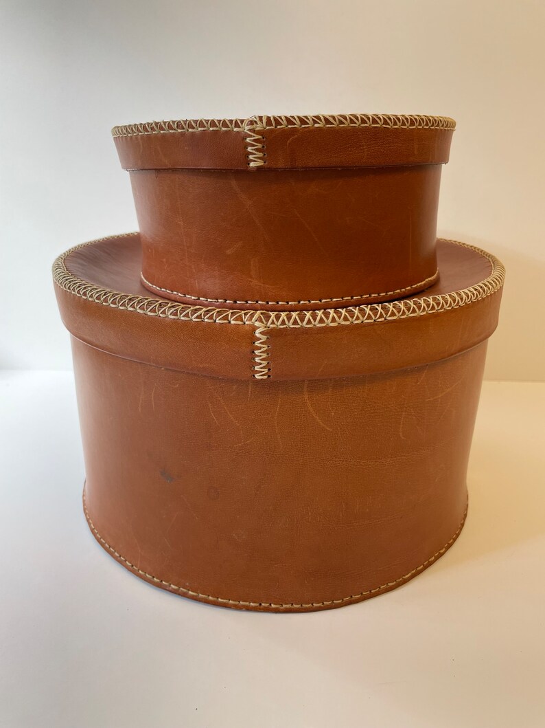Round Vintage Full Grain Leather Boxes - Etsy