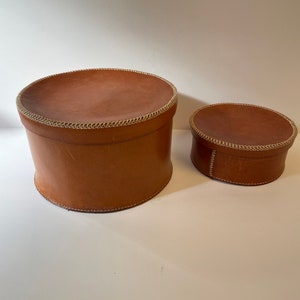 Round Vintage Full Grain Leather Boxes - Etsy