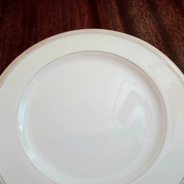 Wallace China - Etsy