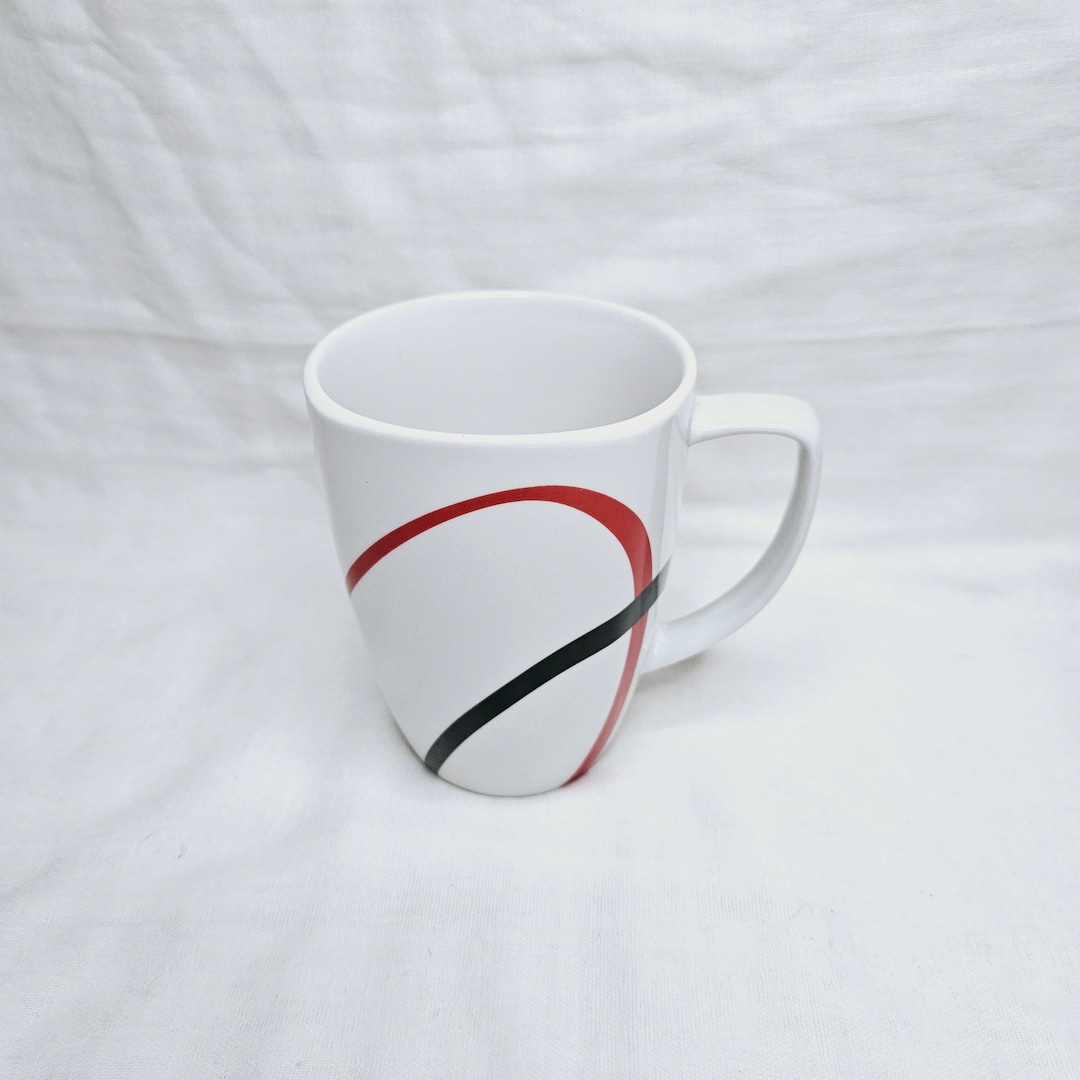 White Porcelain 12 Oz Square Coffee Mugs With Abstract Design. Corelle ...