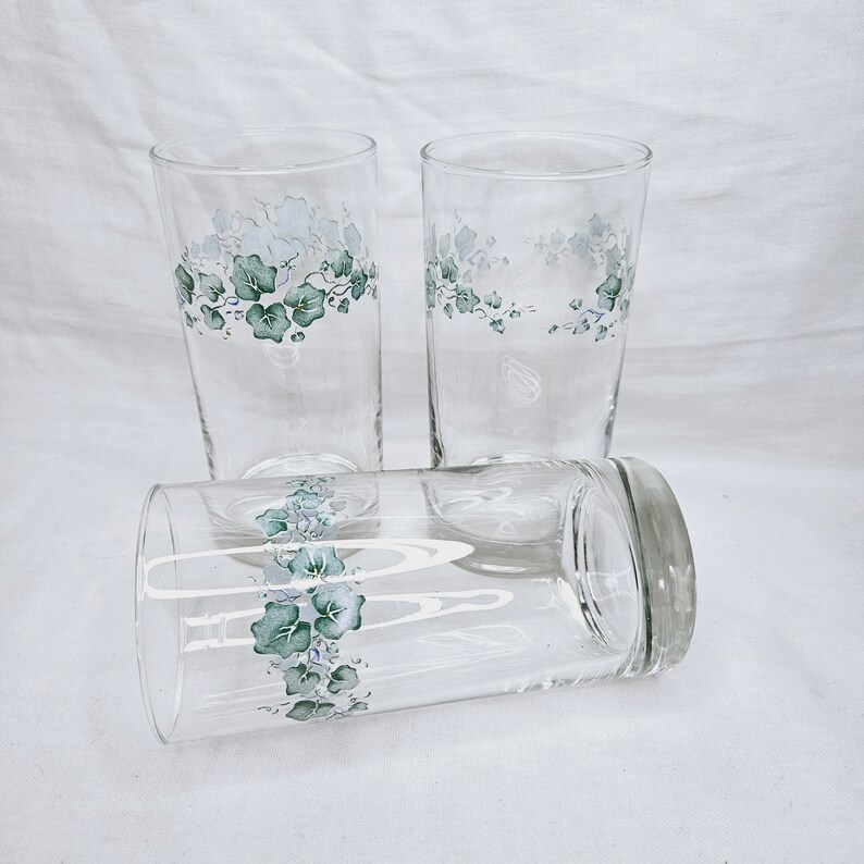 White Swirl Glass Dinnerware Pieces With Ivy and Green Rims, Vintage ...