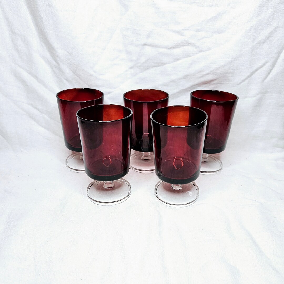Luminarc Cavalier Ruby Red Wine Glasses With Clear Stems Ruby Red Glassware Set Of 5 Ruby Red