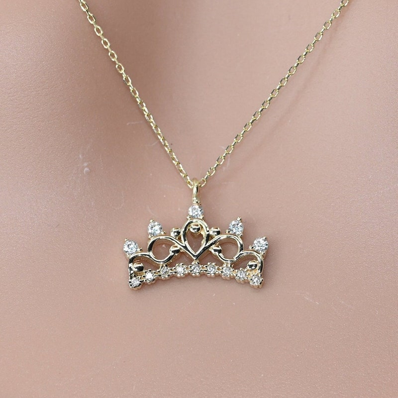 Solid Gold Pendant Crown - Etsy