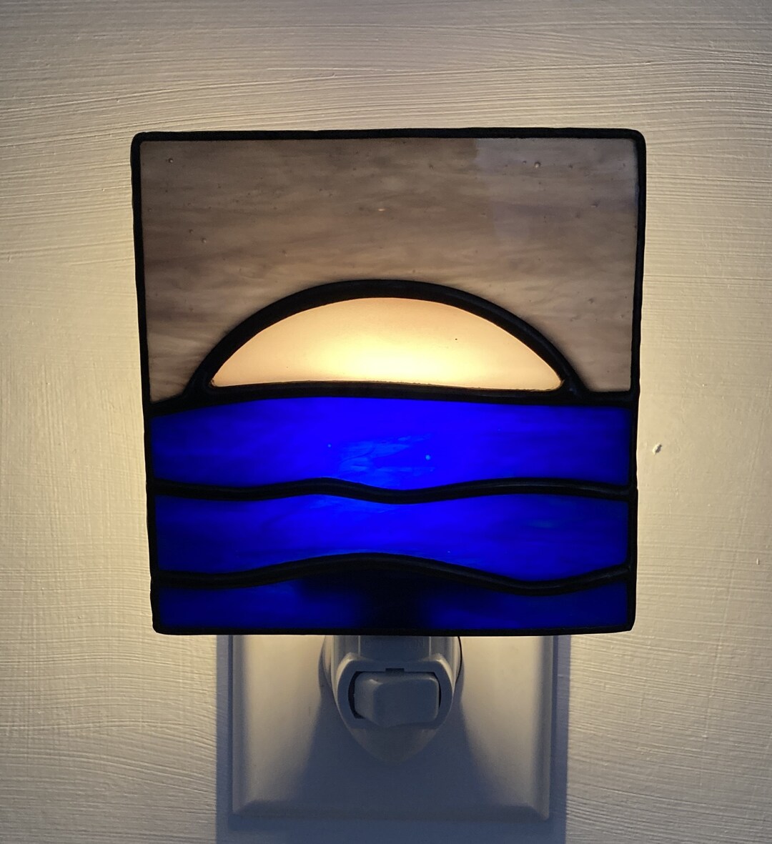 Stained Glass Night Light Featuring a Moon Rise, Adds a Touch of ...