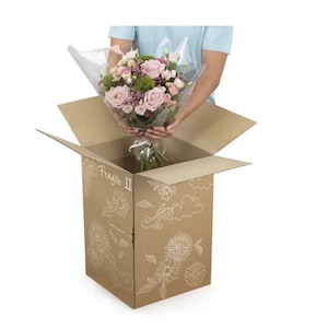 Flower Bouquet Holder - Cardboard Postal Shipping Gift Display Box Inc ...