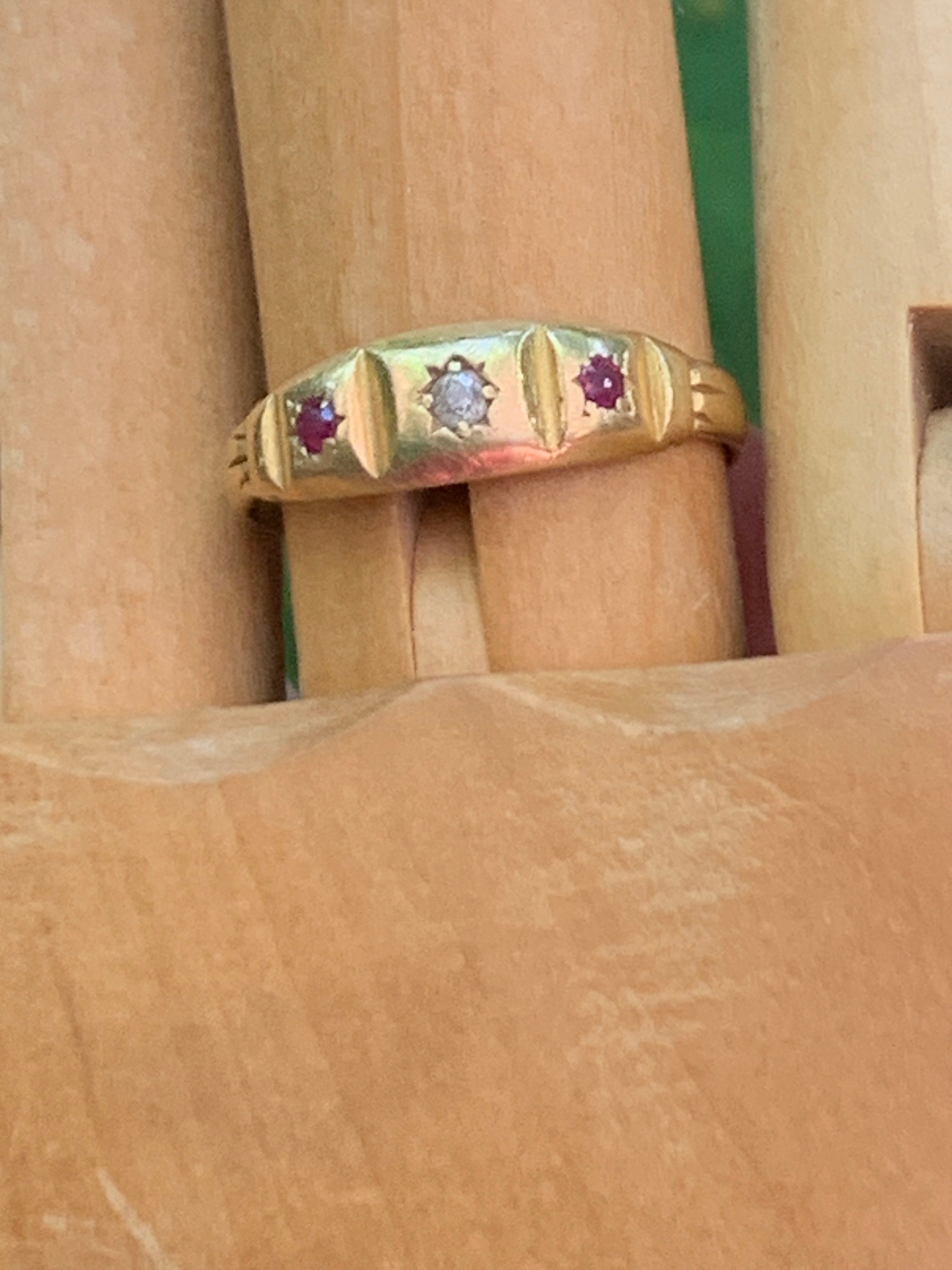 Fine Antique C1900 18 CT Gold Diamond & Ruby 3 Stone Starburst Ring in ...