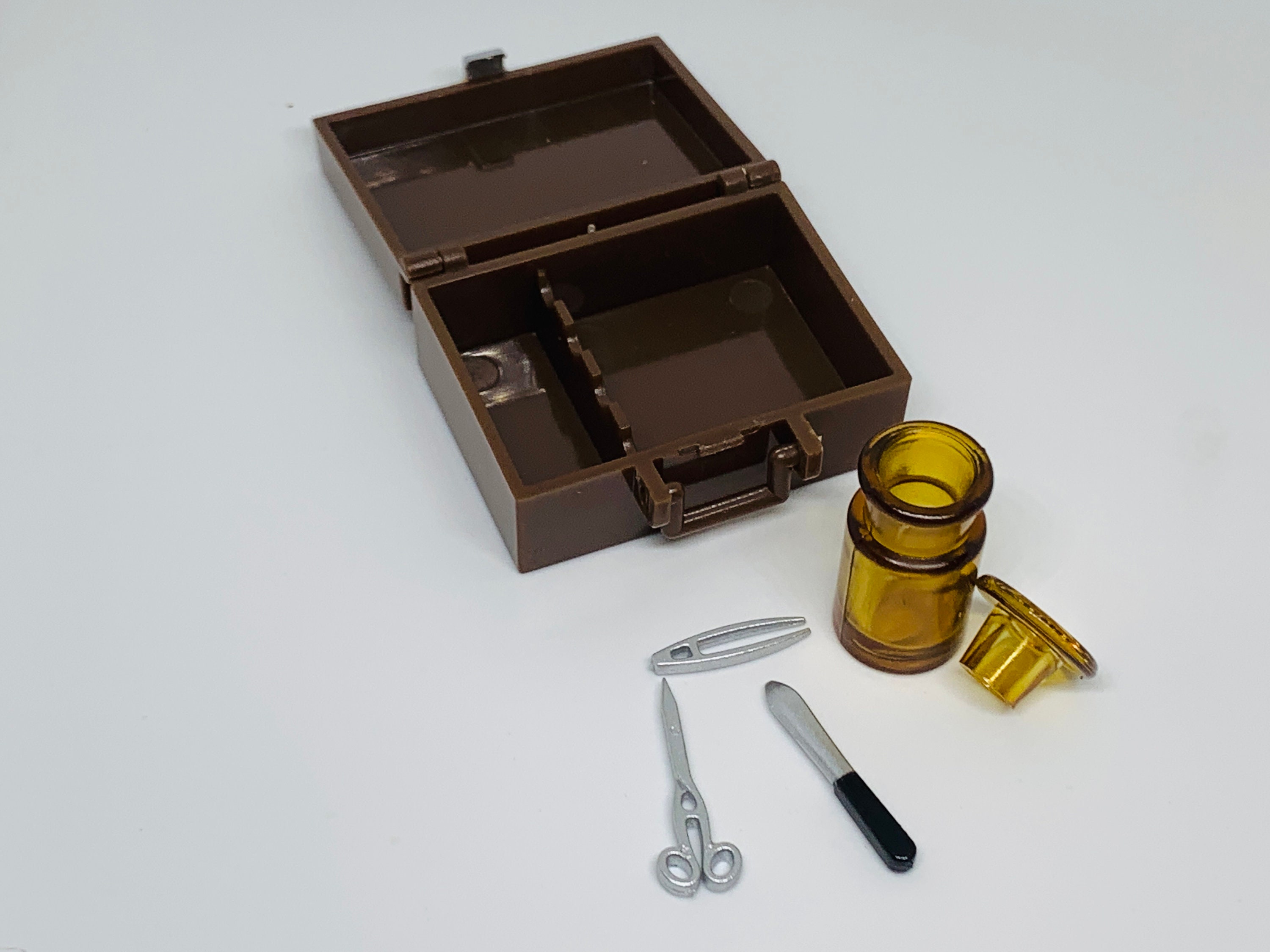 Dollhouse Miniature Collectable Toy J.dream Medical Box Kit stethoscope ...