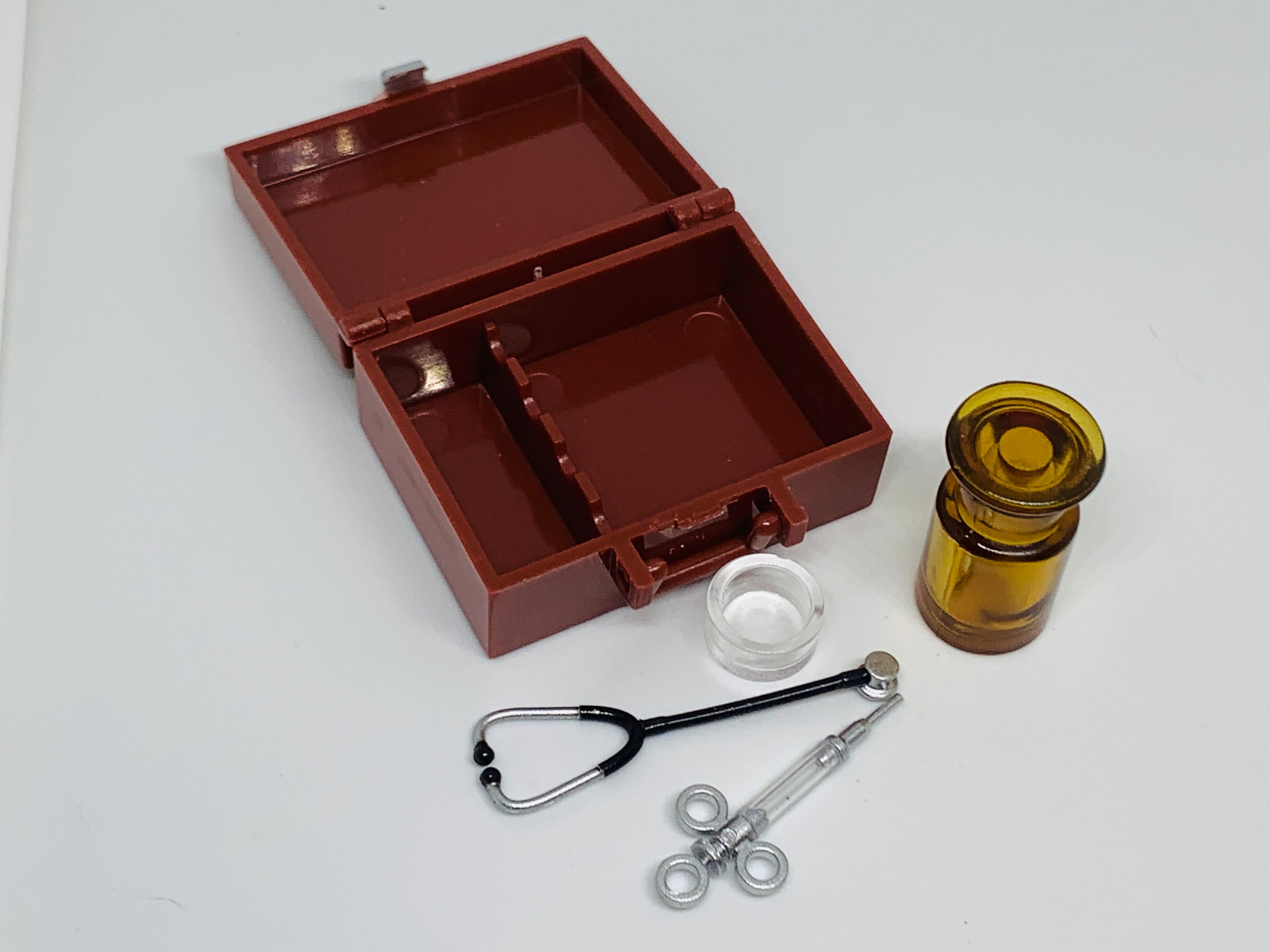 Dollhouse Miniature Collectable Toy J.dream Medical Box Kit stethoscope ...