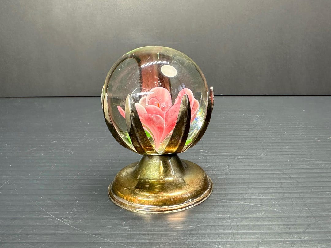 Vintage Made in USA Glass Paperweight With Floral Design – Includes ...