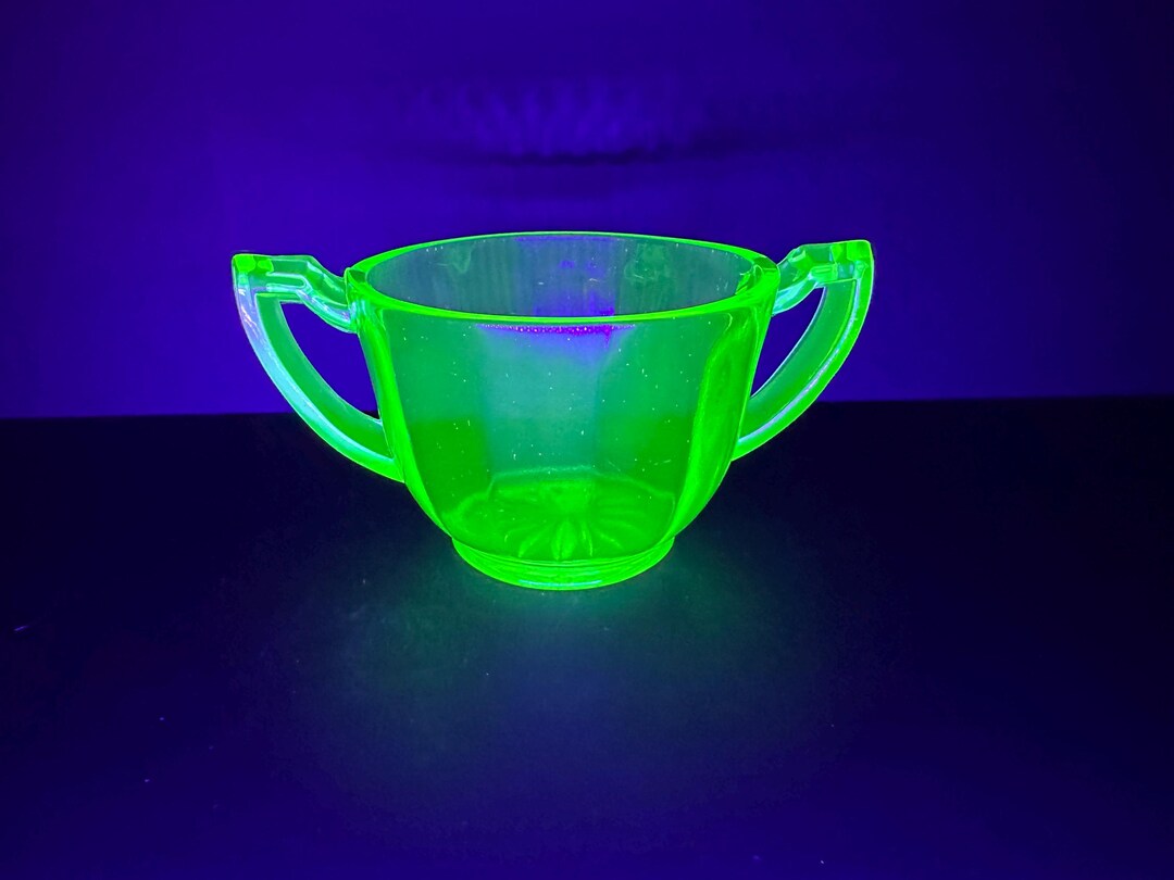 Paden City Uranium Glass Sugar Bowl Starburst Pattern, Glows Bright ...