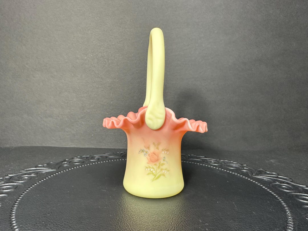 Rare Fenton Mary Walrath Love Bouquet Basket in Burmese Satin Glass UV ...