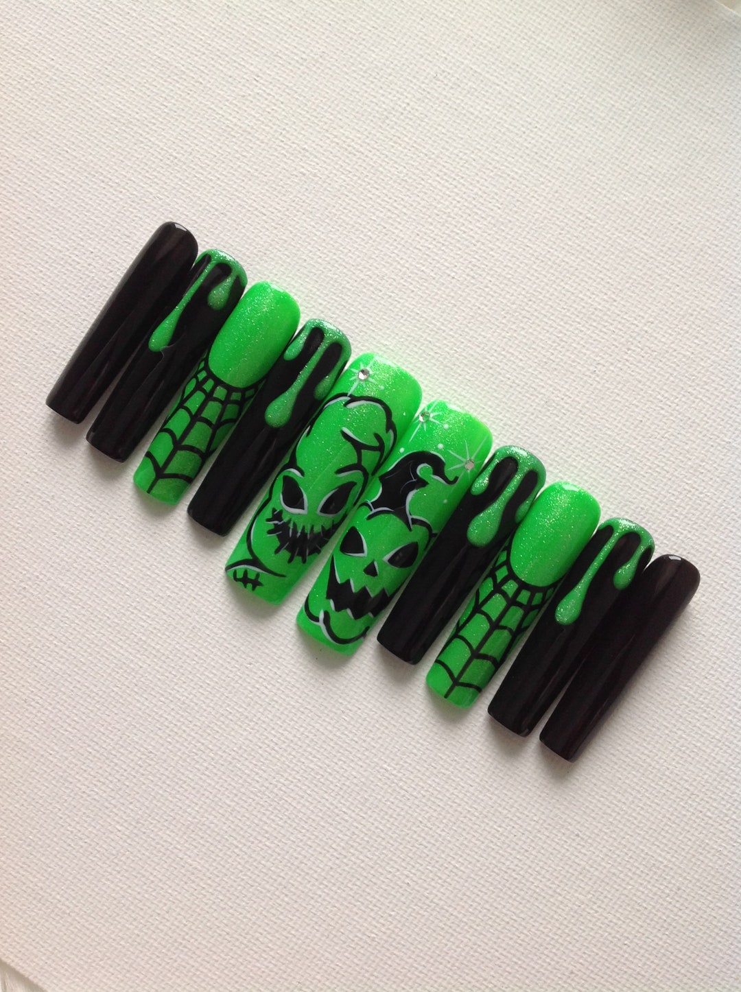 Oogie Boogie Nails Spooky Halloween Nails Reusable Fake - Etsy
